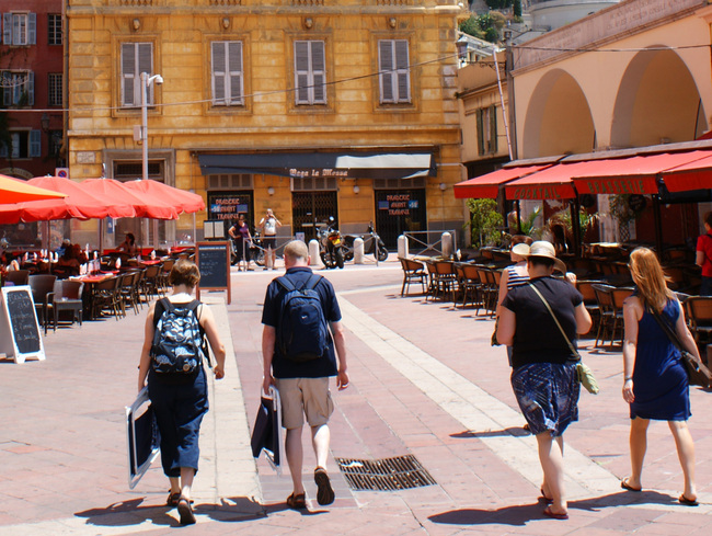 Шопинг - Ница - Peika.bg